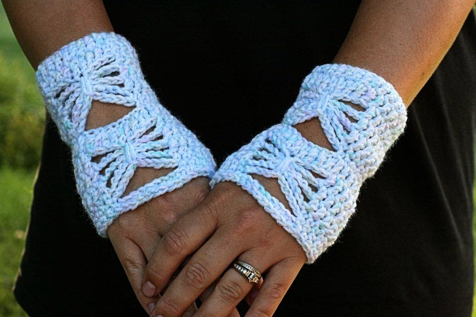 Tina's handicraft : 29 designs for gloves