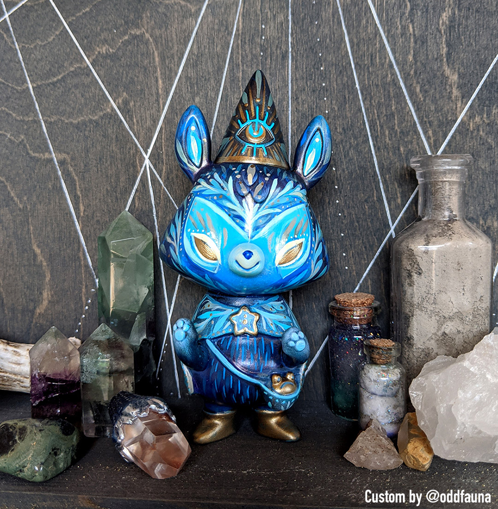 More Custom Previews for THE FAMILIAR FRIENDS SHOW @ Woot Bear Gallery ...