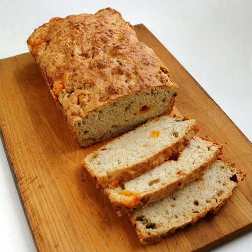 Cookistry: Cheese and Giardiniera Beer Bread