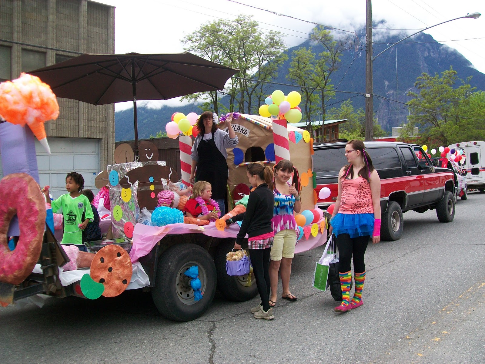 Jo and Sue: May Day Circus Float