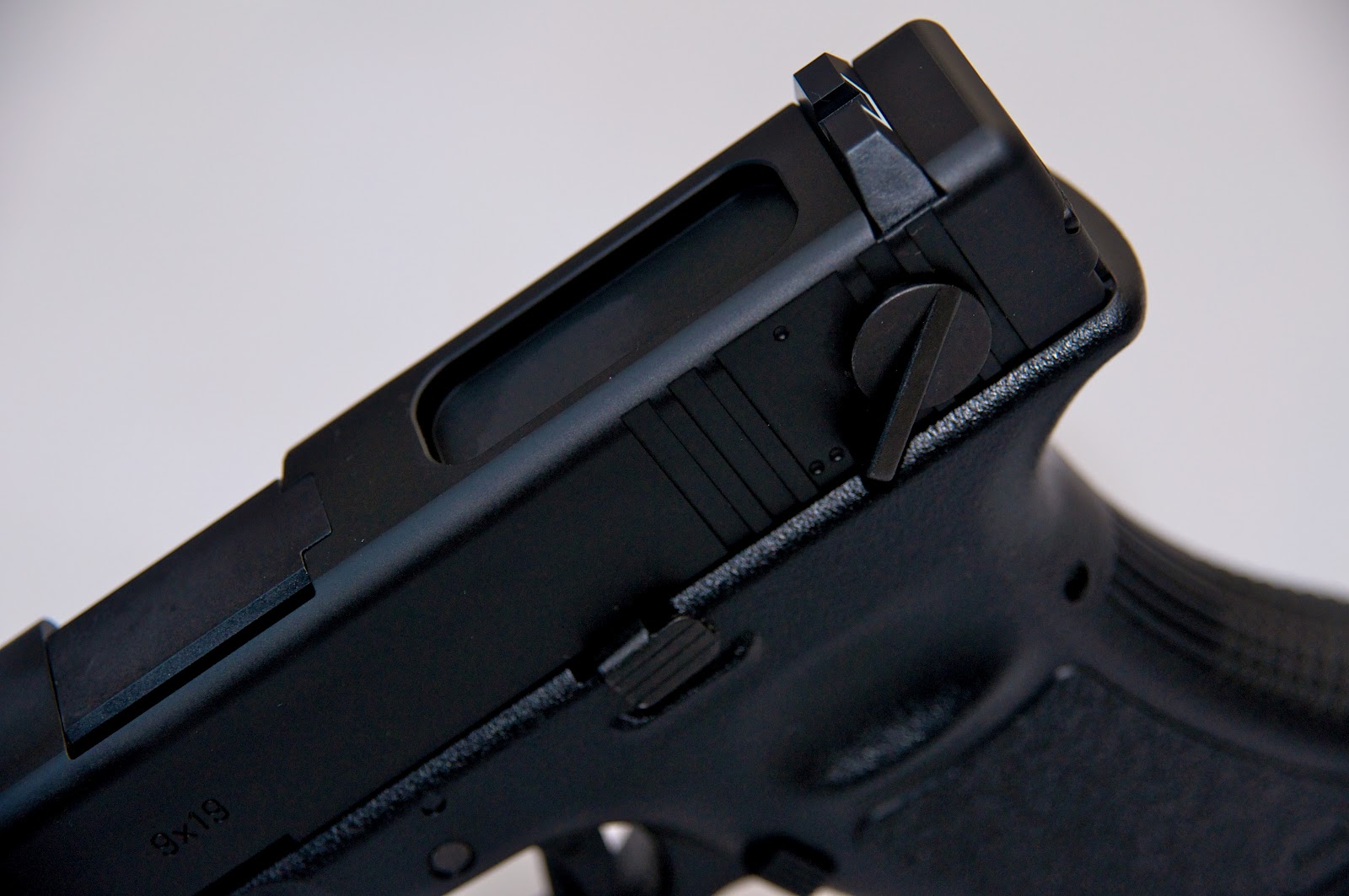 Wired C.A.T.S.: Glock 18C