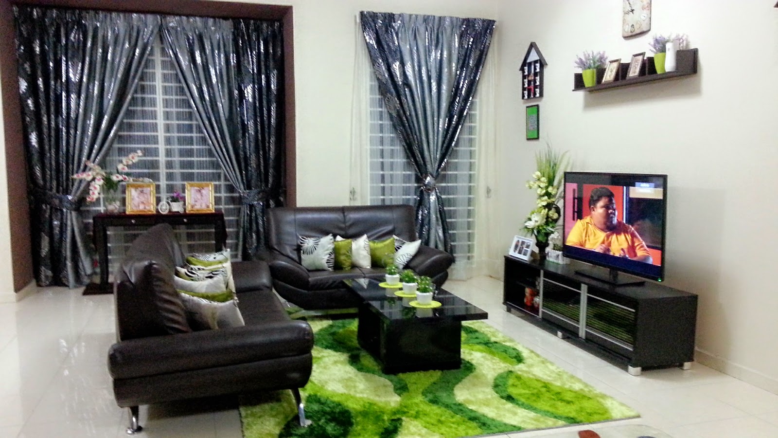 SuJer....: Susun Atur Ruang Tamu dan Ruang Makan..