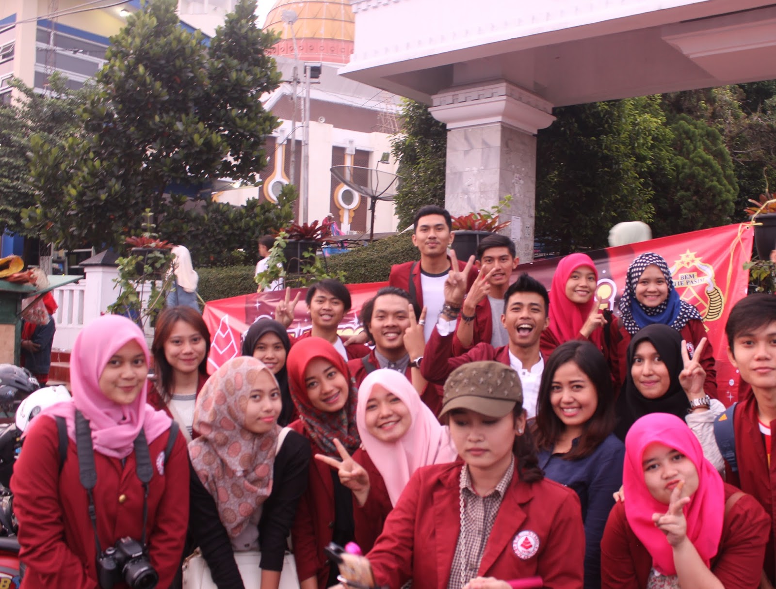 PASIM BERBAGI ! ~ BEM STIE PASIM Sukabumi