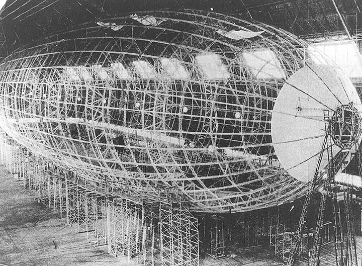 CUP: ---> LZ-129. Hindenburg Led Zeppelin.