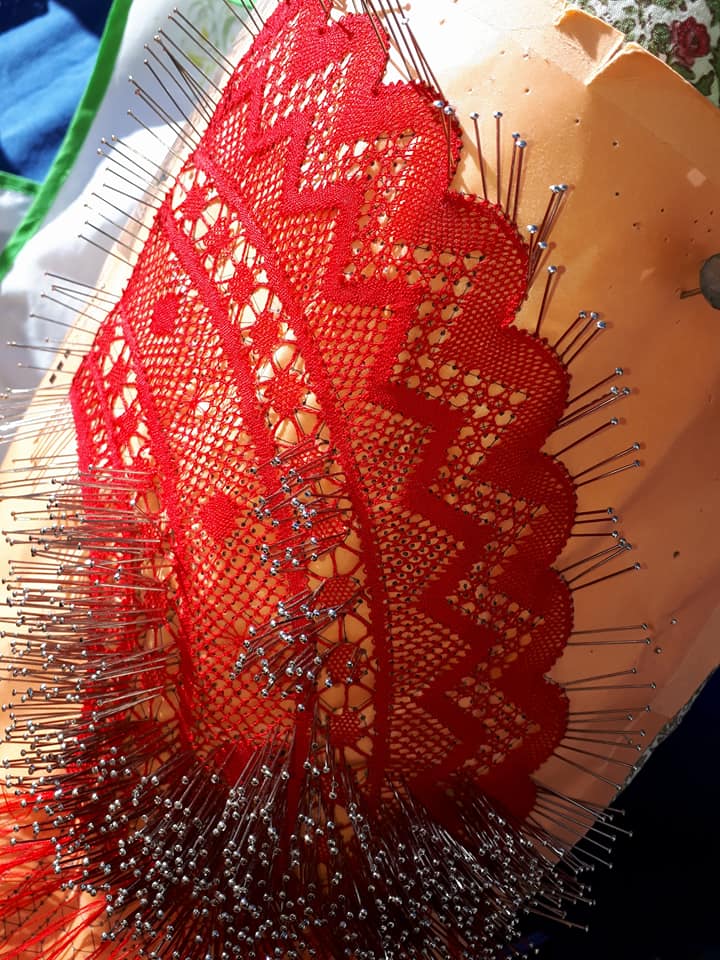 ENCAJERAS DE BOLILLOS DE BENALMÁDENA