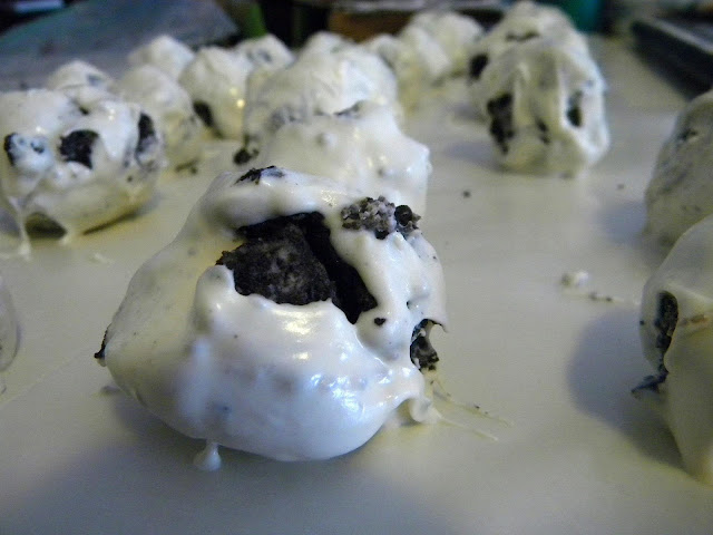 Introverted Wife: Snowman Poop