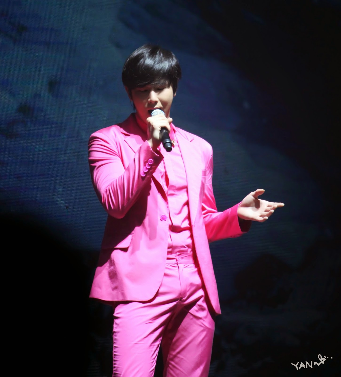 UKNOW PARADISE: [HQ PIC] 150124 Yunho at TVXQ! Special Live Tour ...