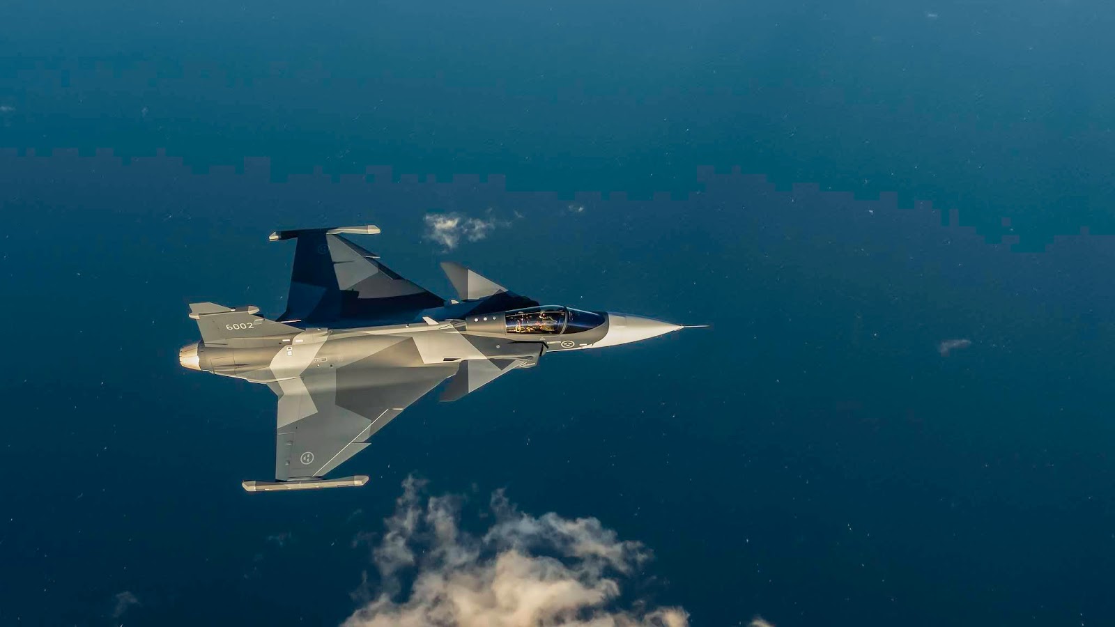 desarrollo defensa y tecnologia belica: El primer avión de combate ...