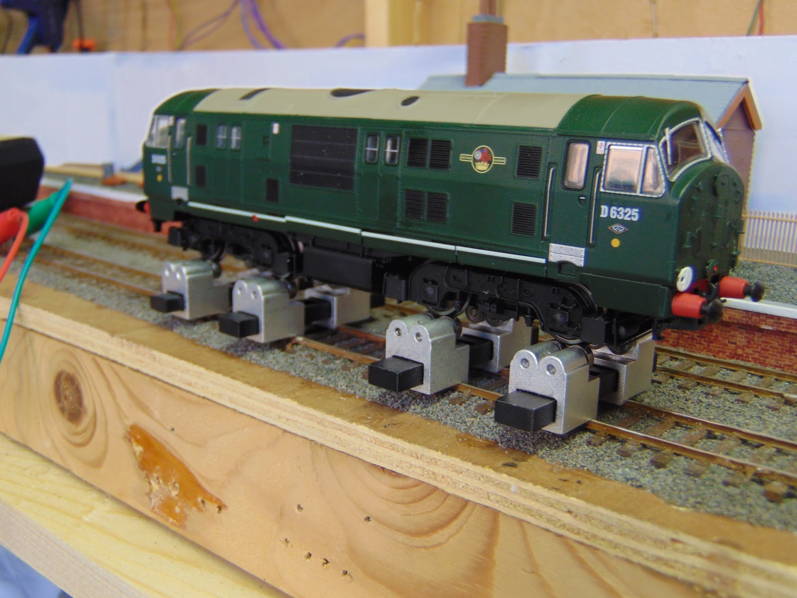 Dorset Railway Modelling: 00 Gauge Class 22 ready for service.
