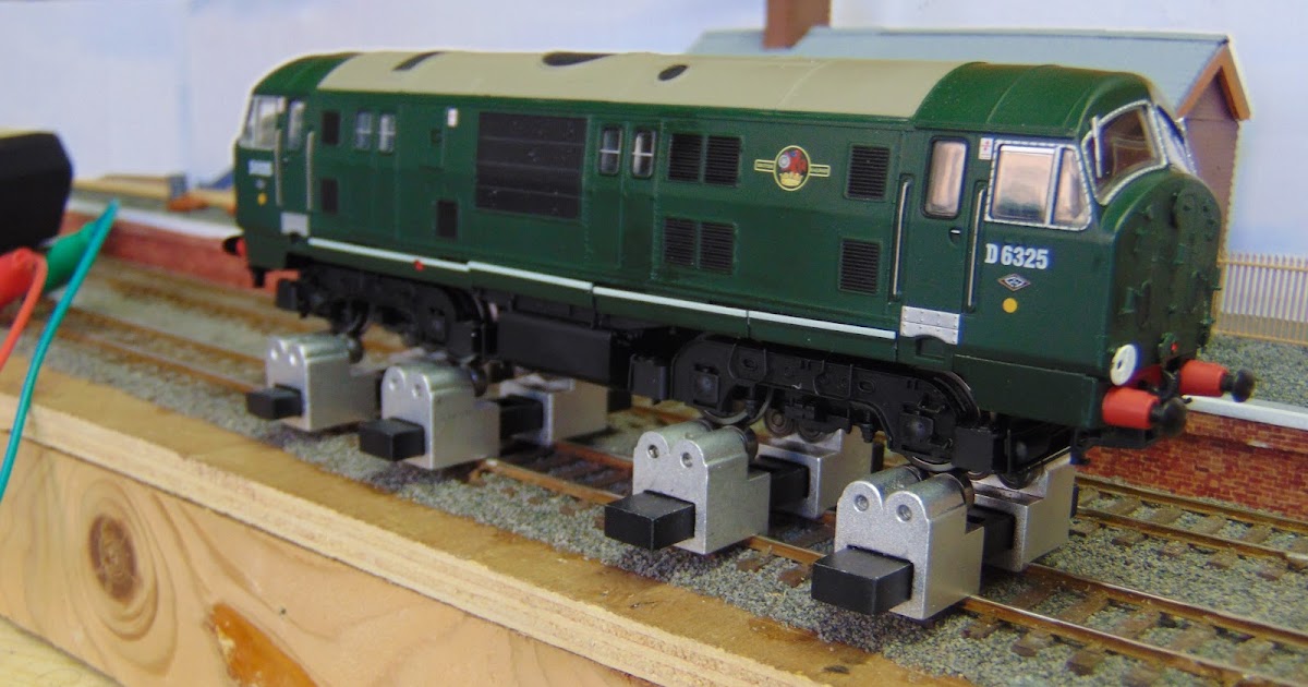Dorset Railway Modelling: 00 Gauge Class 22 ready for service.