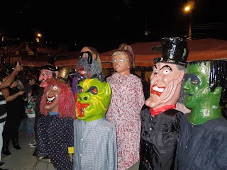 Escazu News: Halloween Costarricense & Día Nacional de la Mascarada ...