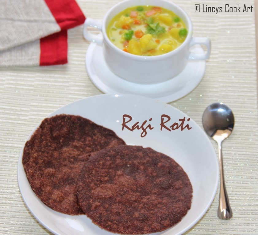 Ragi Chapathi/ Finger Millet Roti/ Ragi Roti/ Koovaragu Chapathi ...