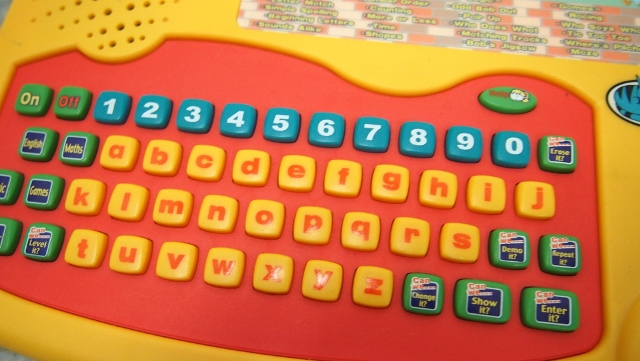 JuaiMurah: Vtech Bob The Builder Computer