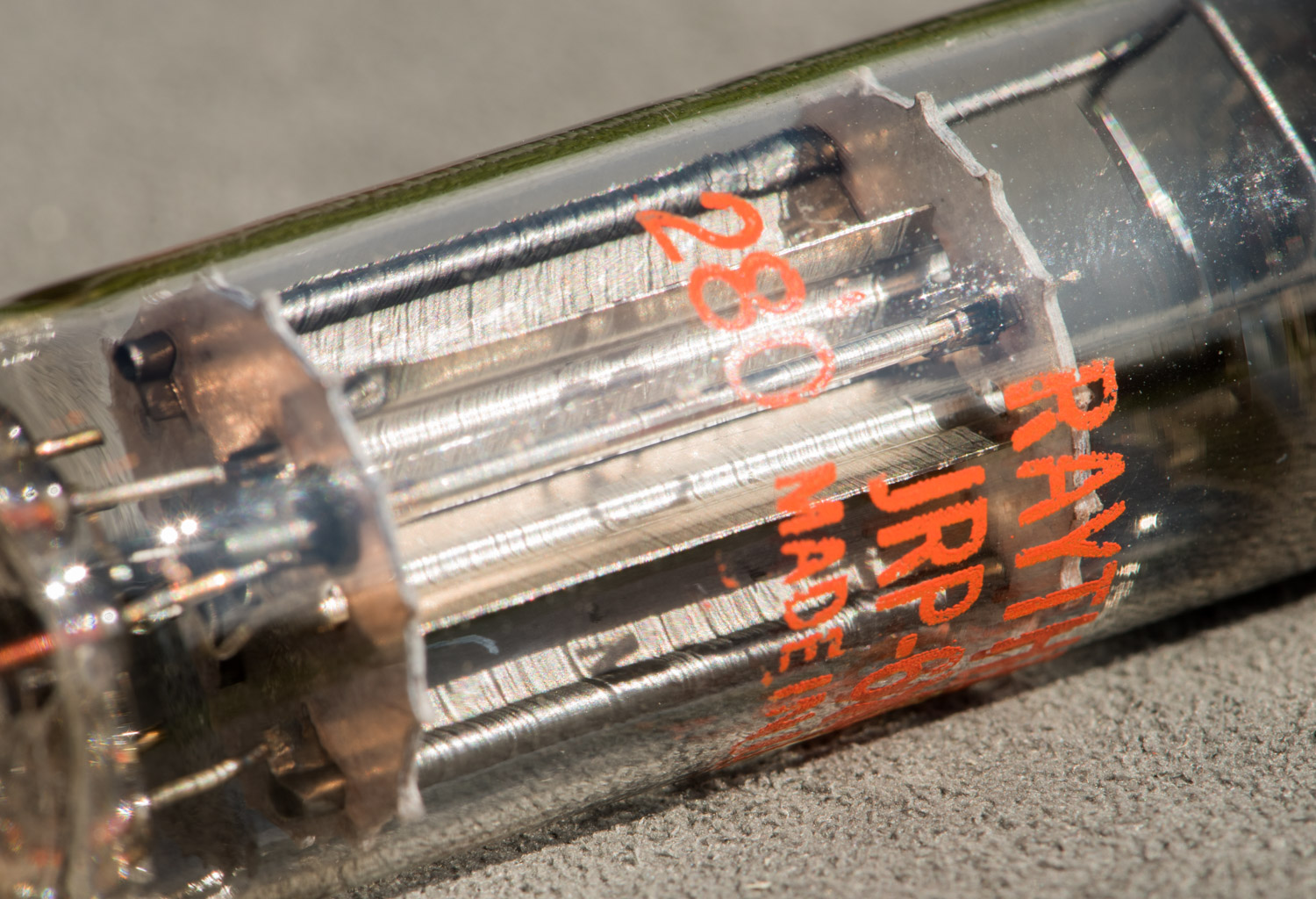 VinylSavor: Tube of the Month : The 6X4