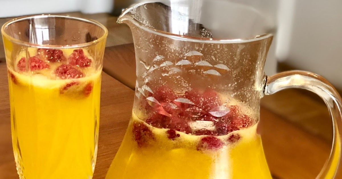 Escuciplando: SANGRÍA DE CAVA CON FRUTA
