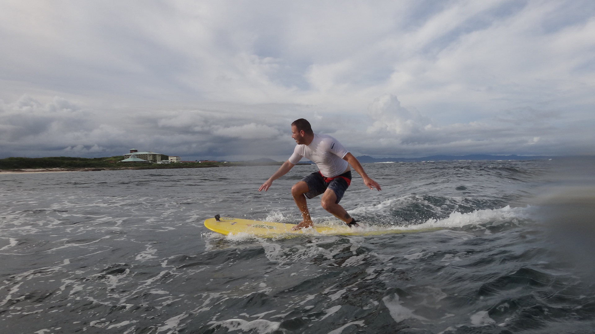 Happy Surfing Okinawa
