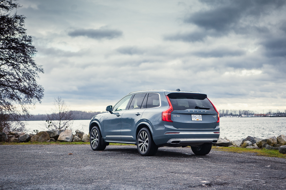 2020 Volvo XC90 Inscription T8 eAWD Review