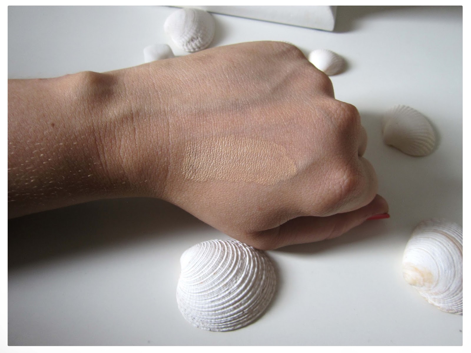 Garnier 2 in 1 Tinted Eye Roll On Review - Fair - Slurp Social