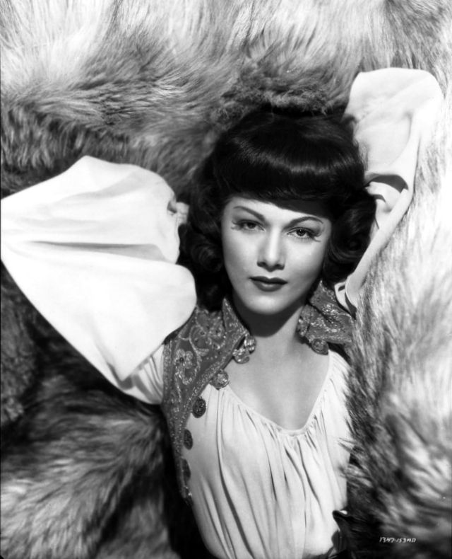 The Queen of Technicolor: 40 Fabulous Photos of Maria Montez in the ...