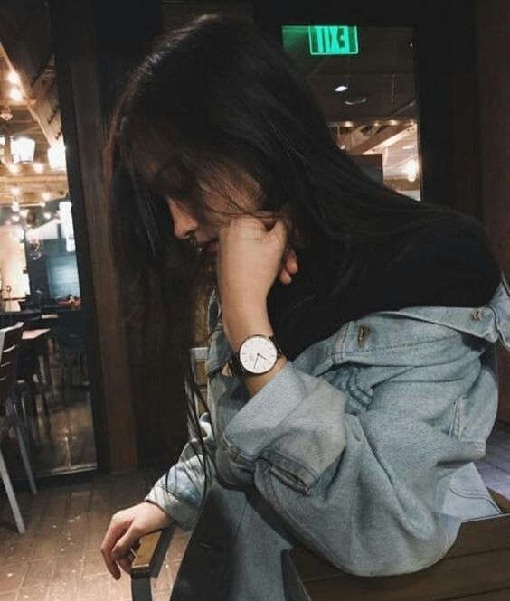 POSES DISTRAIDA - Confuné