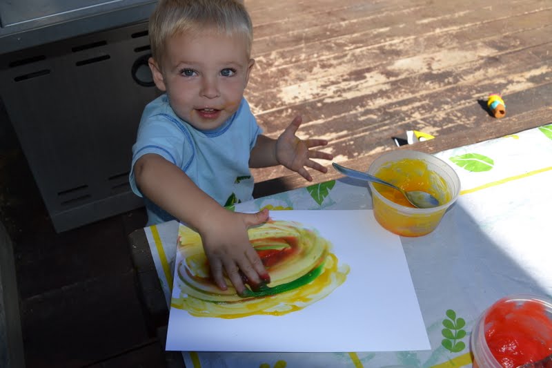 Nifty Thrifty & Thriving: Crafting with your Kids: Pudding Painting