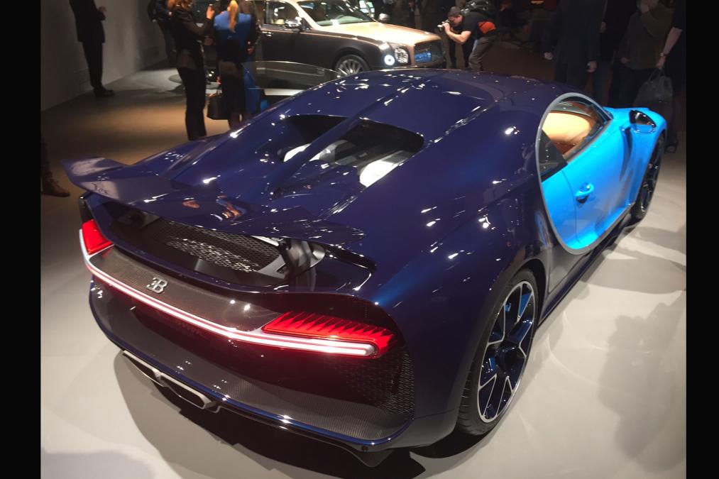 Engine Freak: Bugatti Chiron :The Next-Gen Land Rocket