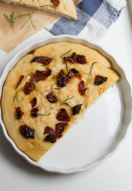 Trossets De Cuina Rosemary Sundried Tomatoe Focaccia