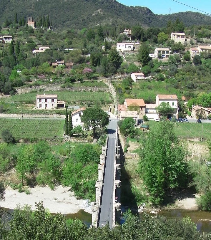 Chez Georges: BIZE BERLOU VIEUSSAN