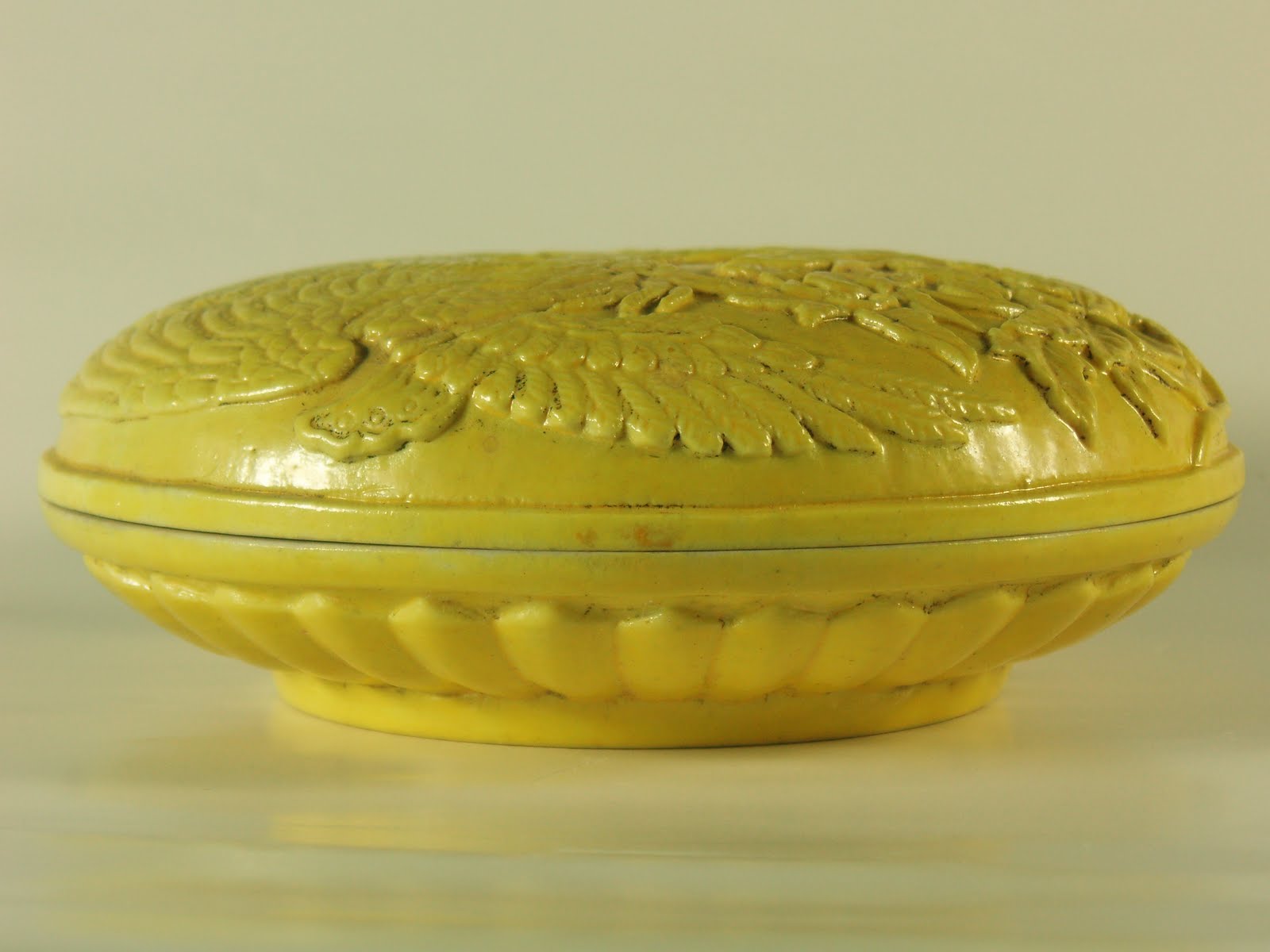 Xanadu Arts Online Gallery: Imperial Yellow Chinese Porcelain Ink Box ...