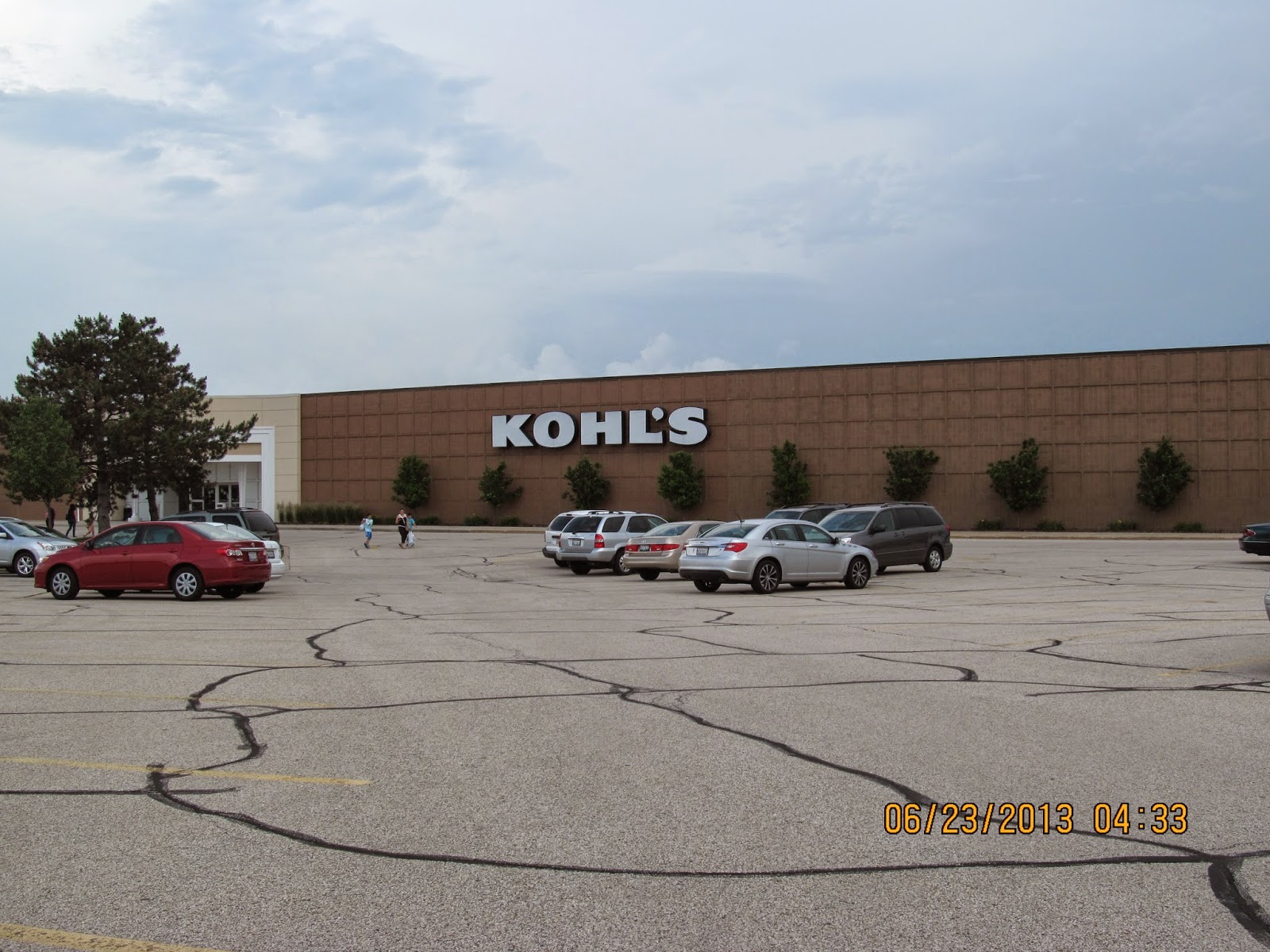 Trip to the Mall: Spring Hill Mall- (West Dundee, IL)