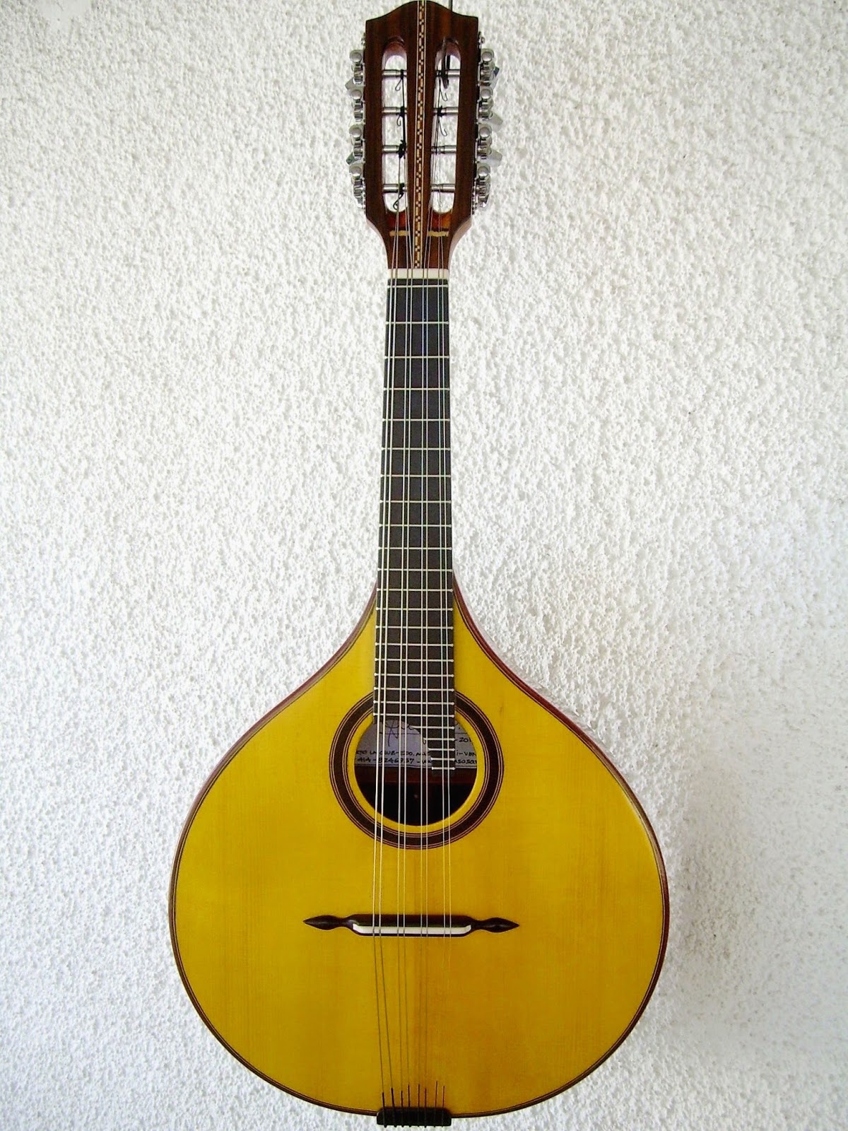 Alfonso Sandoval - Luthier: MANDOLINA