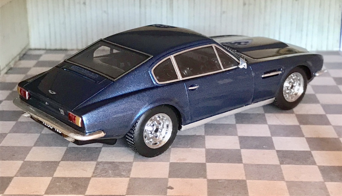 El Kekomóvil: Aston Martin DBS & DBS V8 de Spark