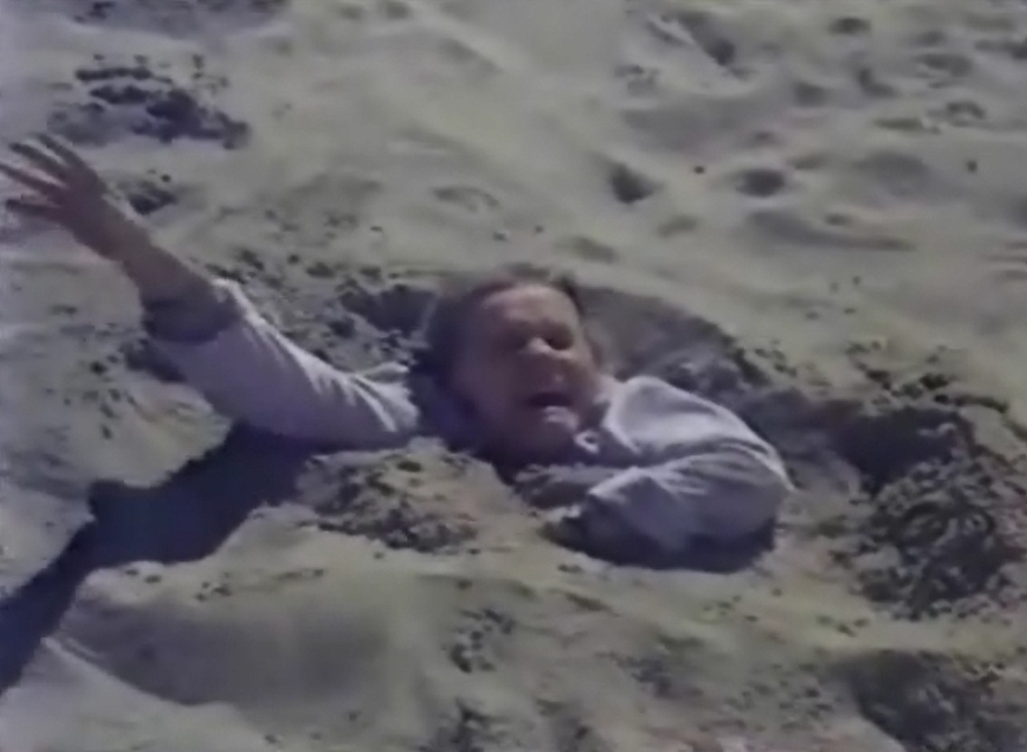 A Field Guide To Doomsday: Devastation Drive-In — 'Blood Beach' (1980)