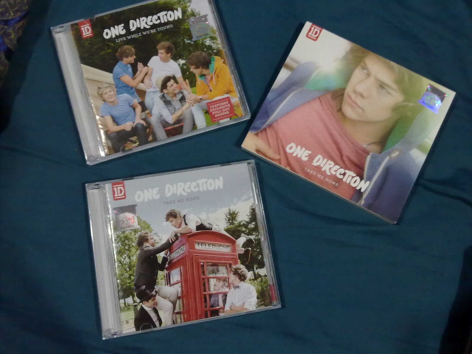 HazzaLoveDarsh: One Direction Cd 's !! ♥