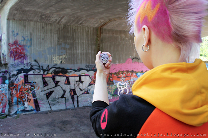 HELMIÄ JA KETJUJA: Beyblade Burst: Ben Azuki cosplay