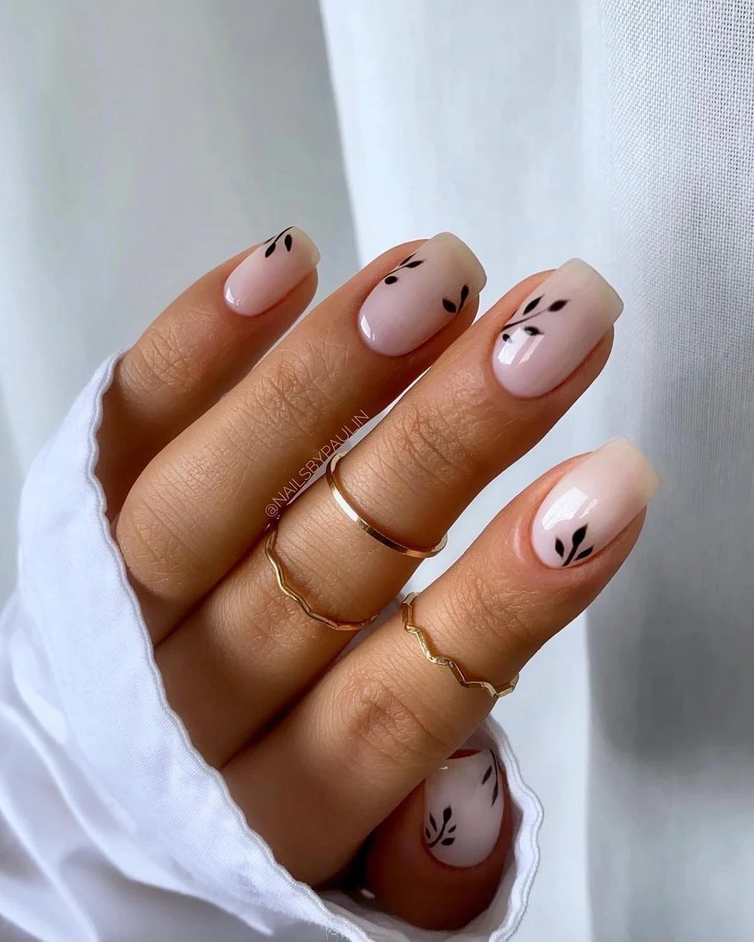 70 Stunning Manicure Ideas for Short Nails 2021 | Melody Jacob