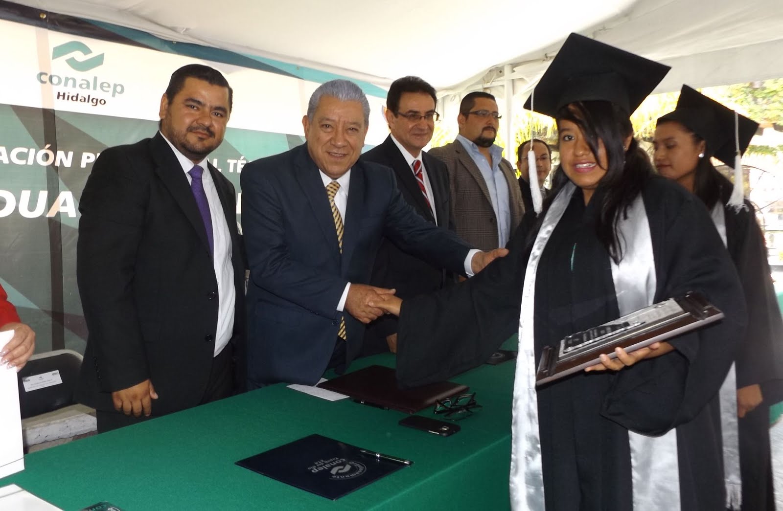 Celebran graduación alumnos del Conalep Tepeji del Río
