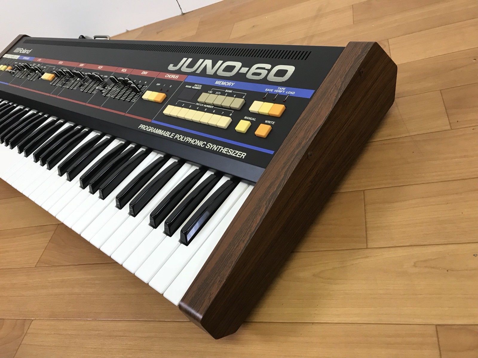 MATRIXSYNTH: Roland Juno 60 Analog Synthesizer Collector Grade W ...