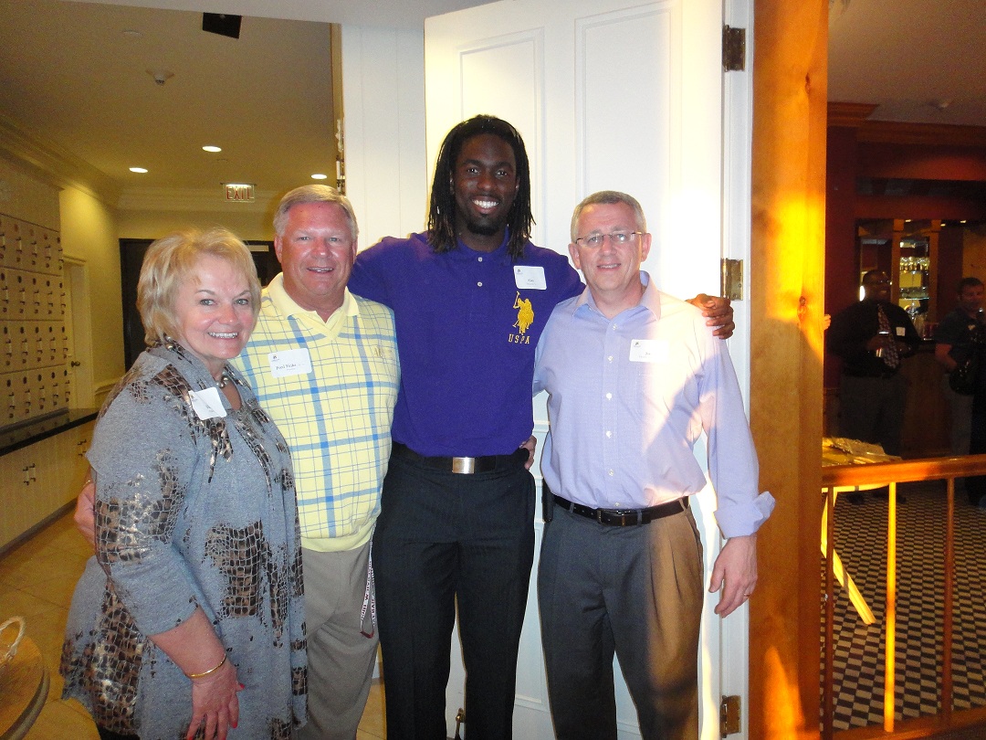 Schar Education Spotlight: Student Interns at Riverview High School