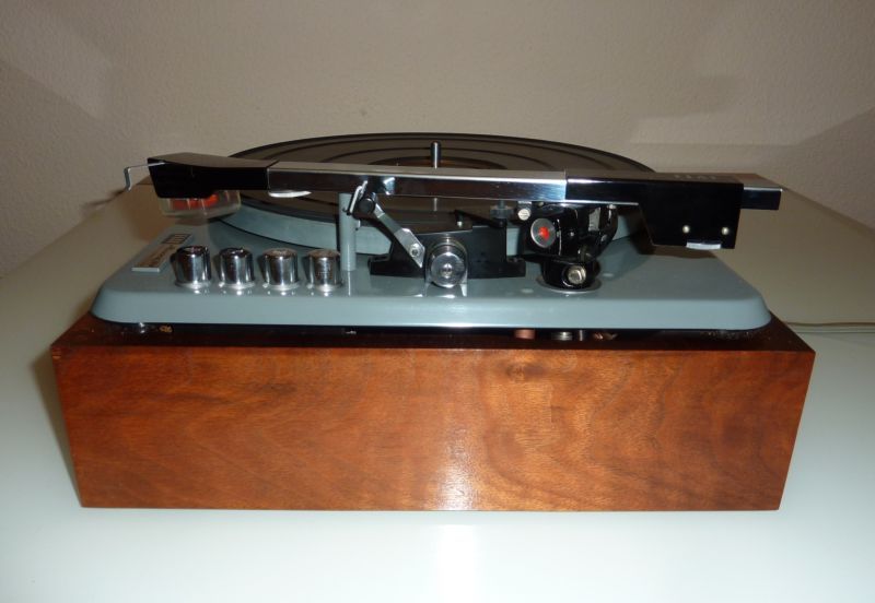 Vintage Electronics Book: Elac Miracord 10H - Elac STS322