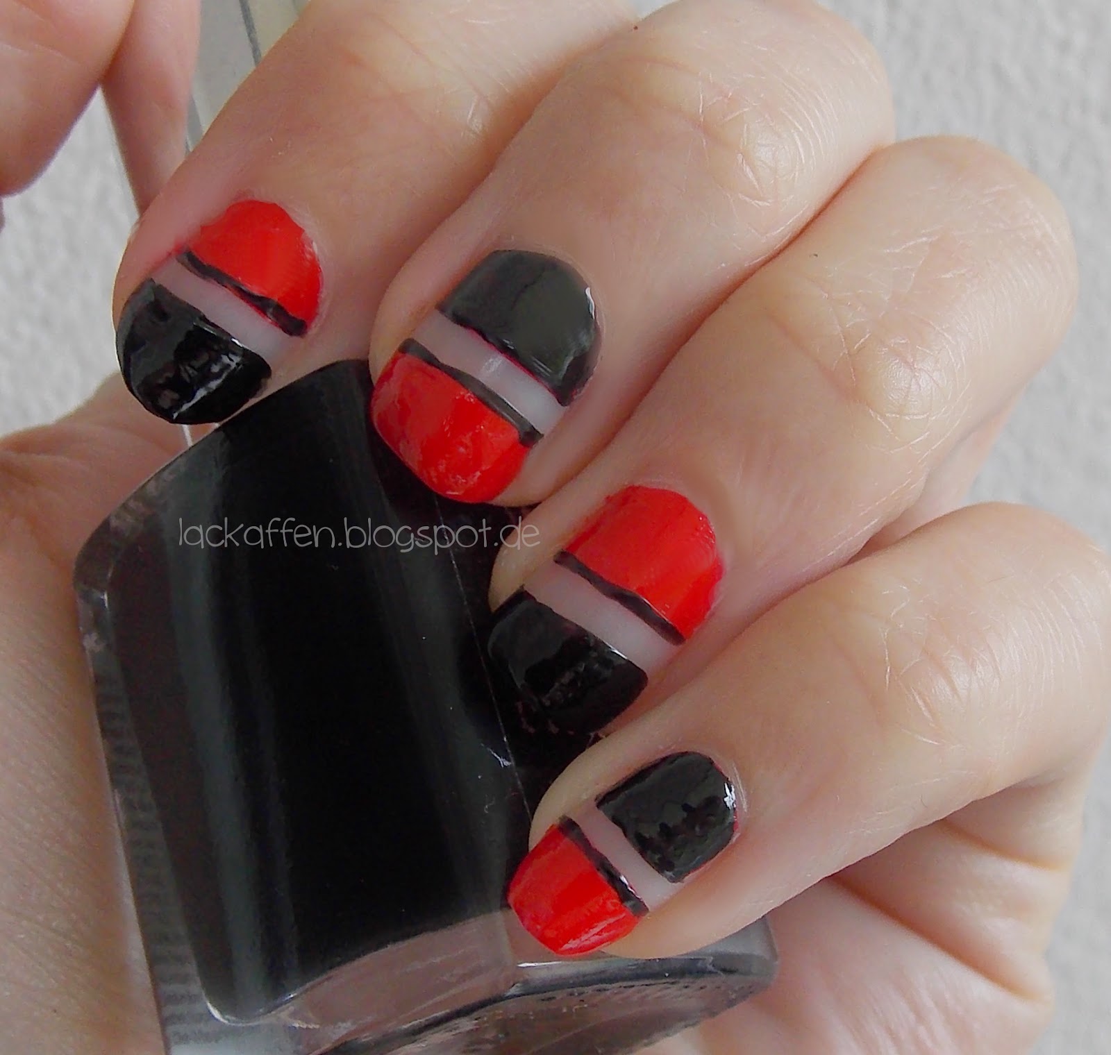 Lackaffen: Red & Black Cut-Out Nails