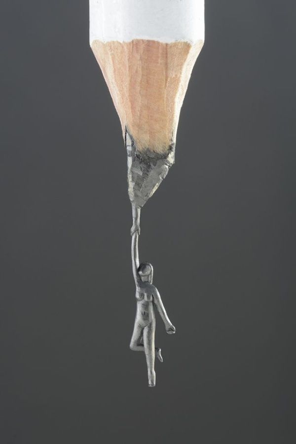 TOTAL ART: El increíble arte de esculpir en la punta de un lápiz