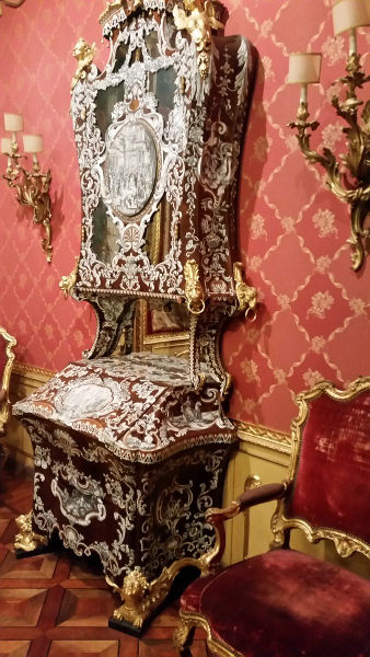 Pietro Piffetti, influenze e sorprese dell'ebanista più celebre del ...