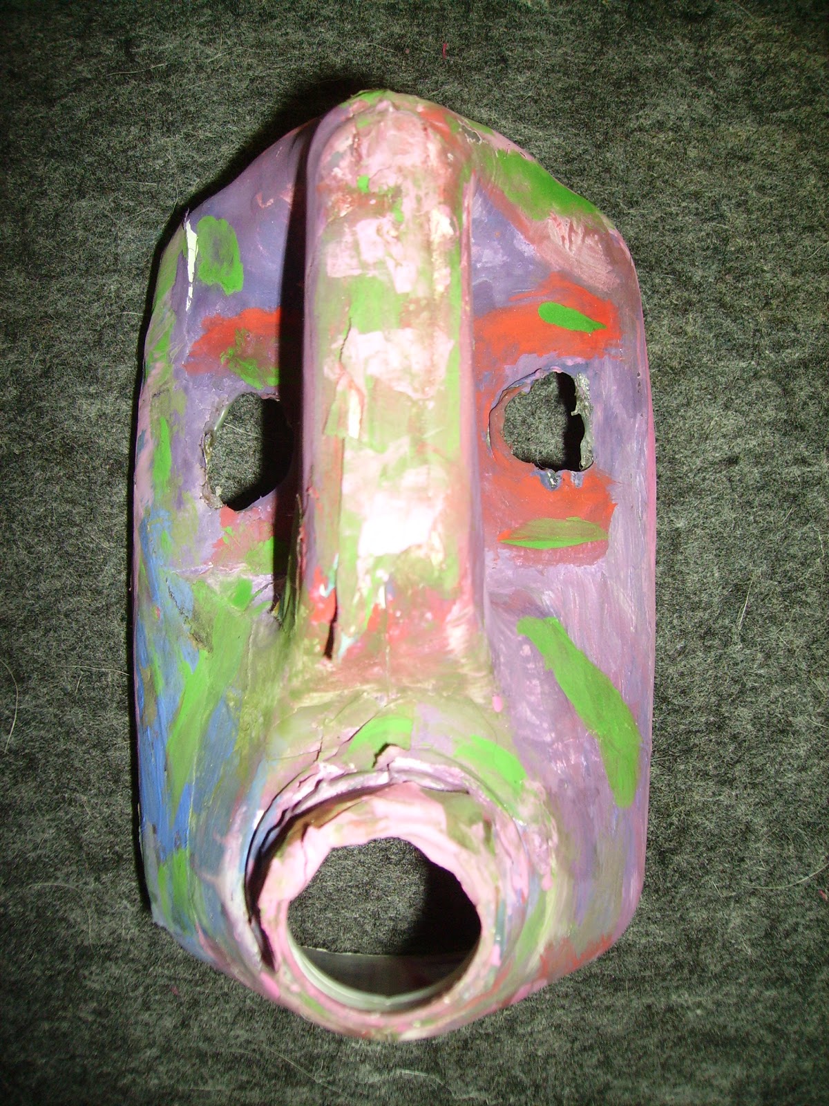 Mascara de material reciclable - Imagui