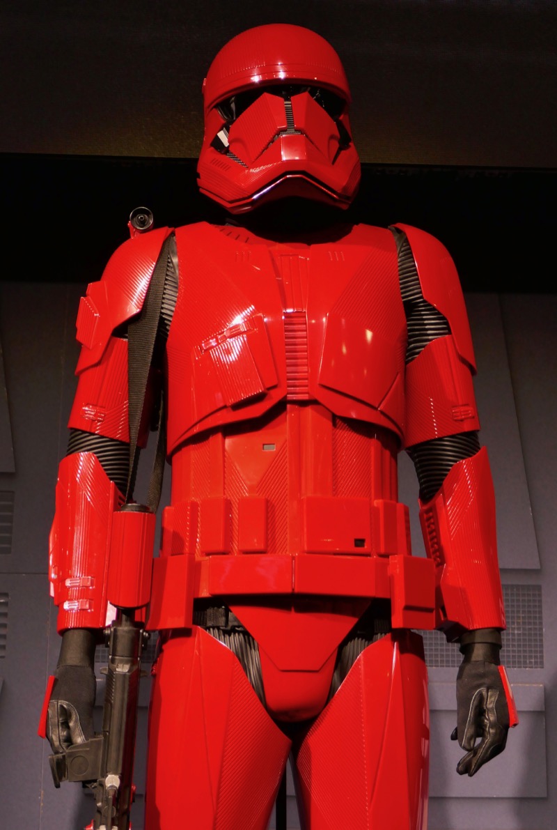 Hollywood Movie Costumes and Props: 40 years of Stormtrooper costumes ...