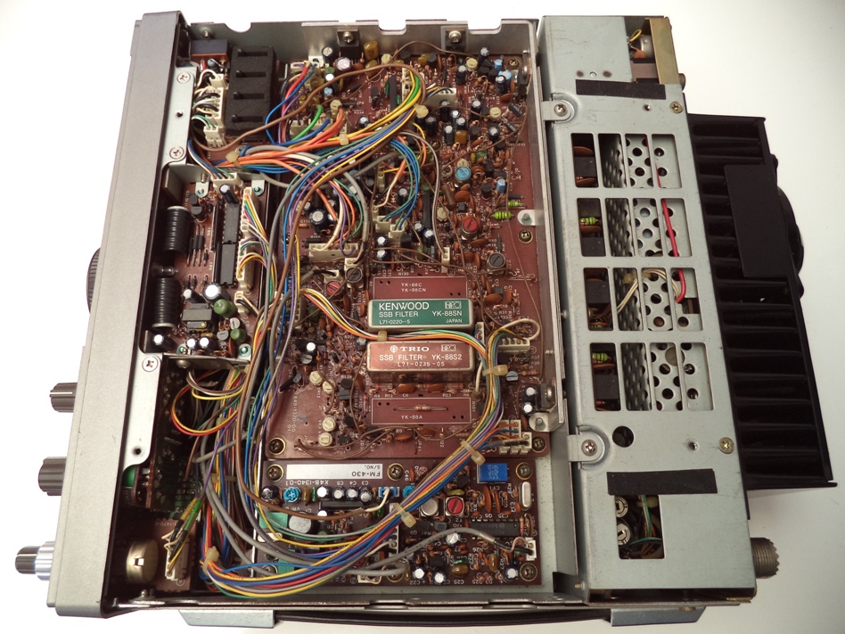 MEDAN RADIO: Trio TS-430S set-line (terjual)