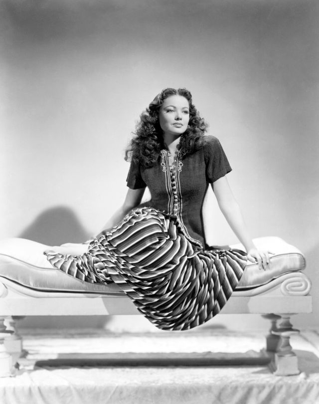 33 Gorgeous Photos of Gene Tierney During Filming “Sundown” in 1941 ...