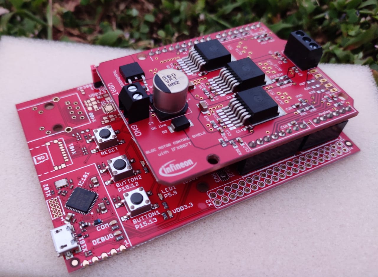 Infineon IFX007T BLDC Shield + XMC4700 Relax Kit + Nanotec BLDC Motor ...