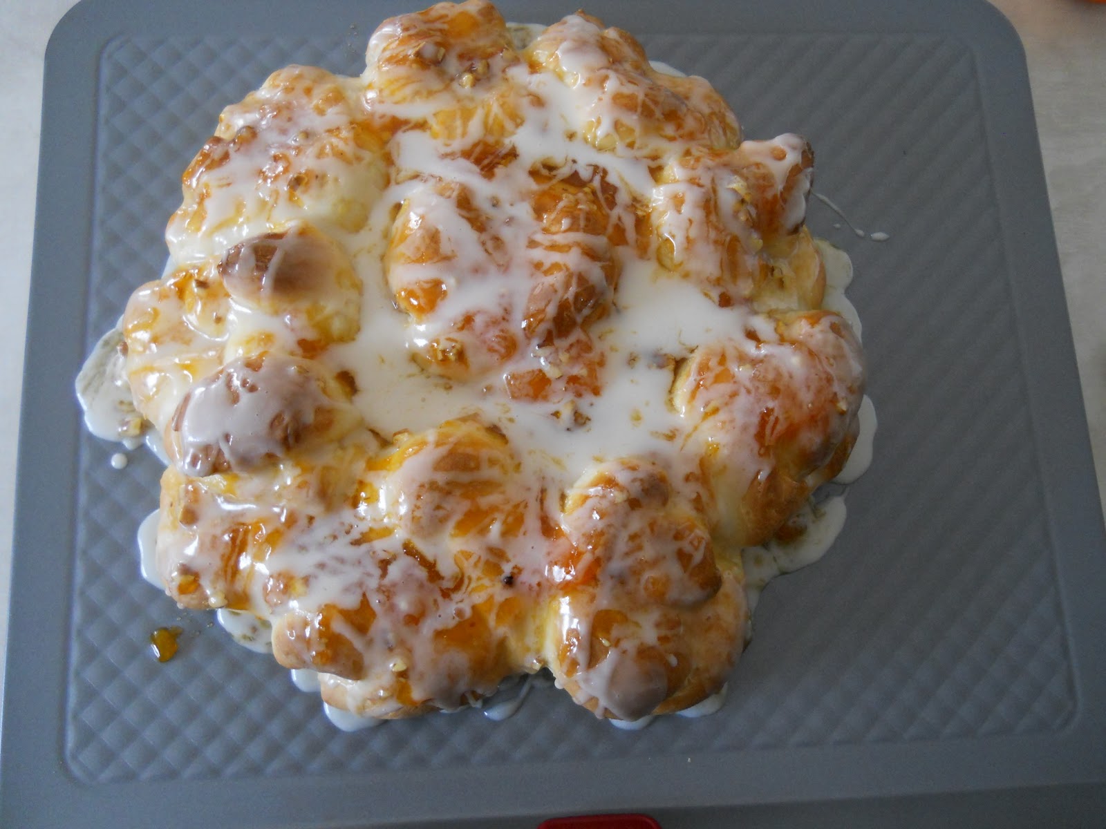 Moppy's Meals: Apricot Daisy Bread