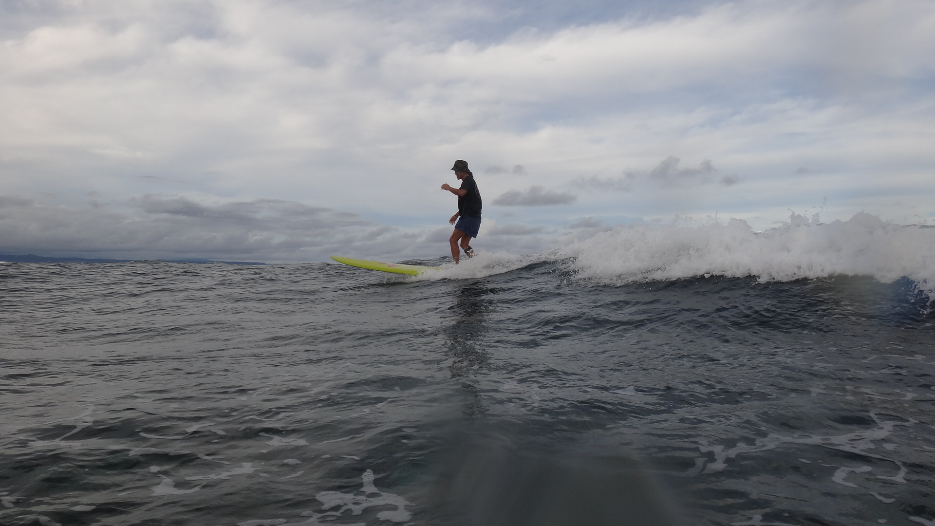 Happy Surfing Okinawa
